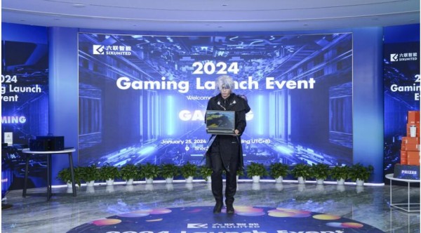 Game box with a compact size and diverse content for players to show ...